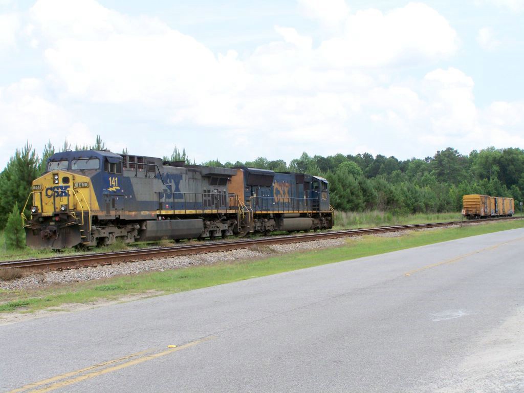 CSX 141 on Standby